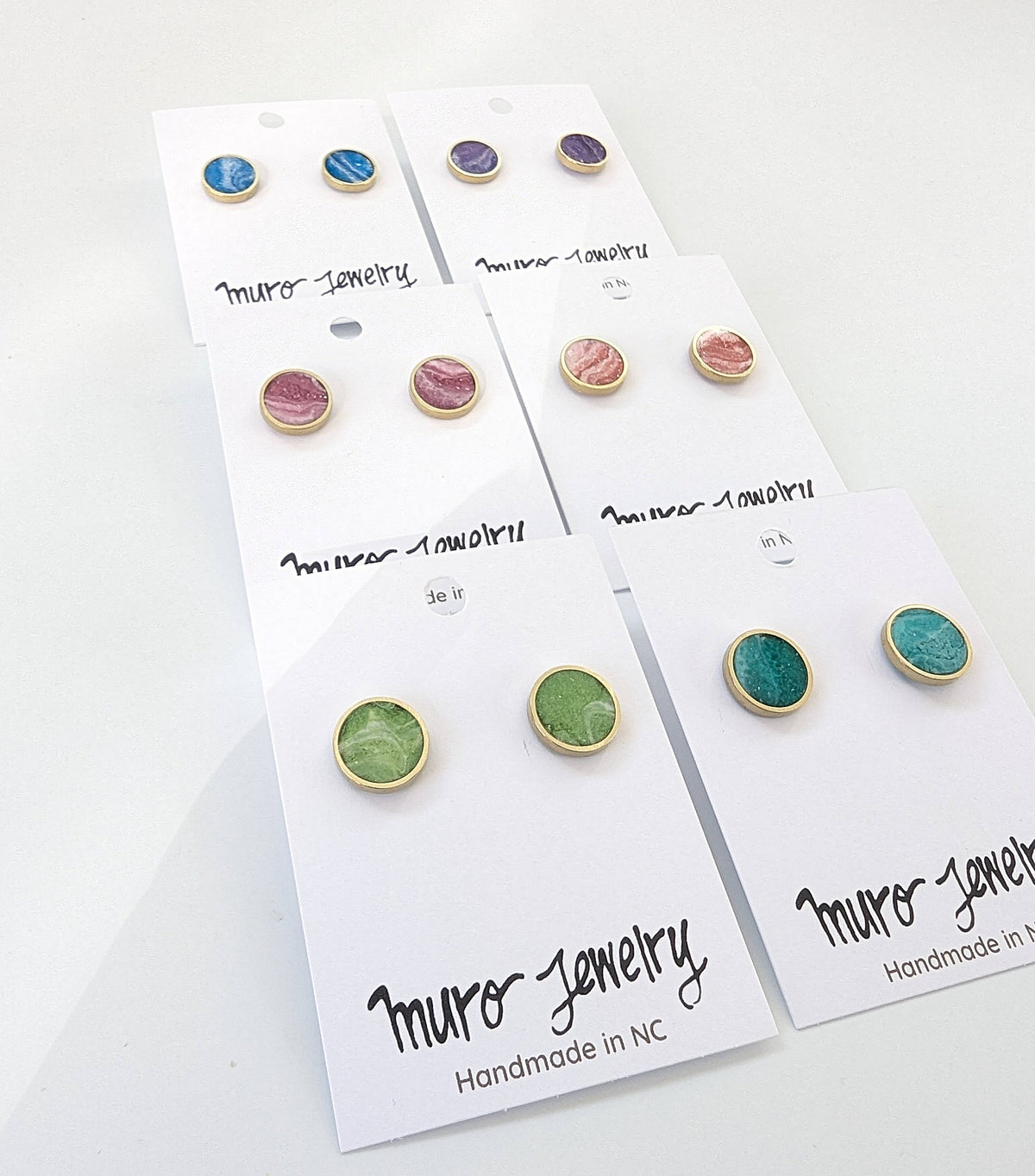 Circle Resin Posts — ARTISANS & agency